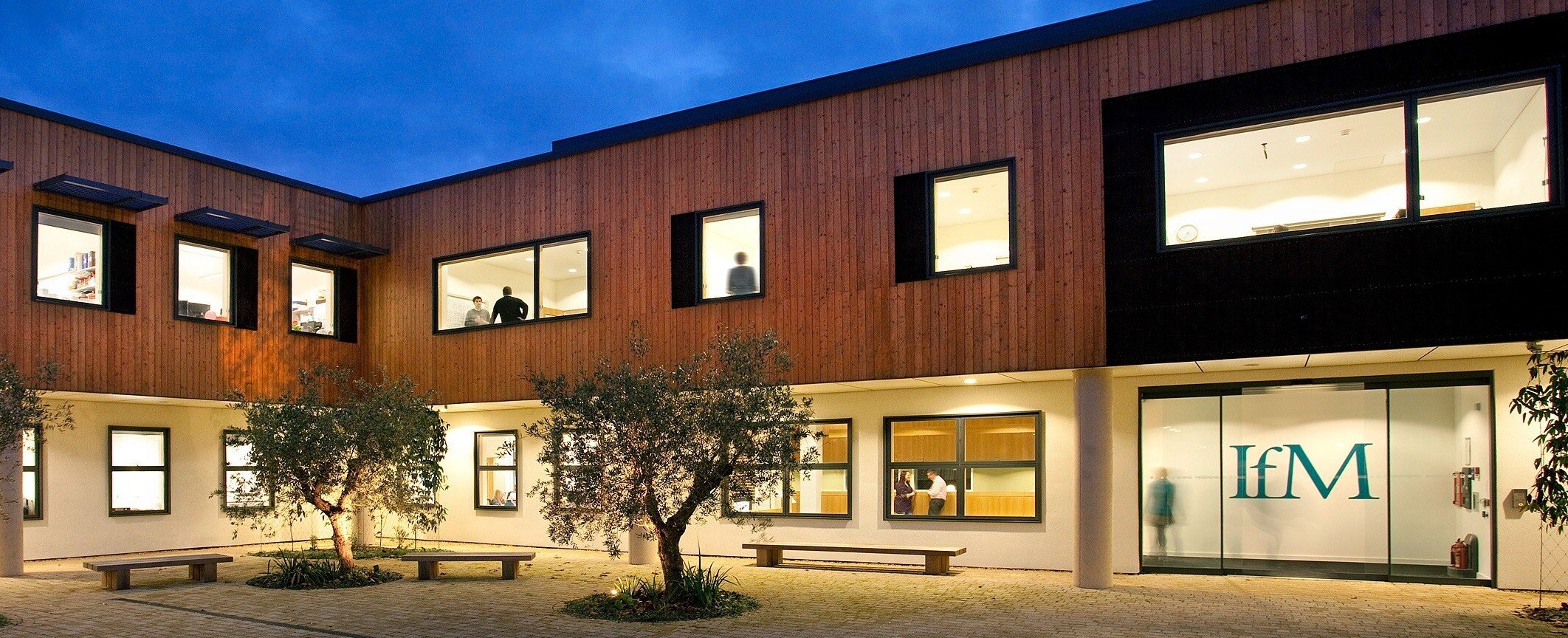 IfM Engage | University of Cambridge Marketplace | SharpCloud